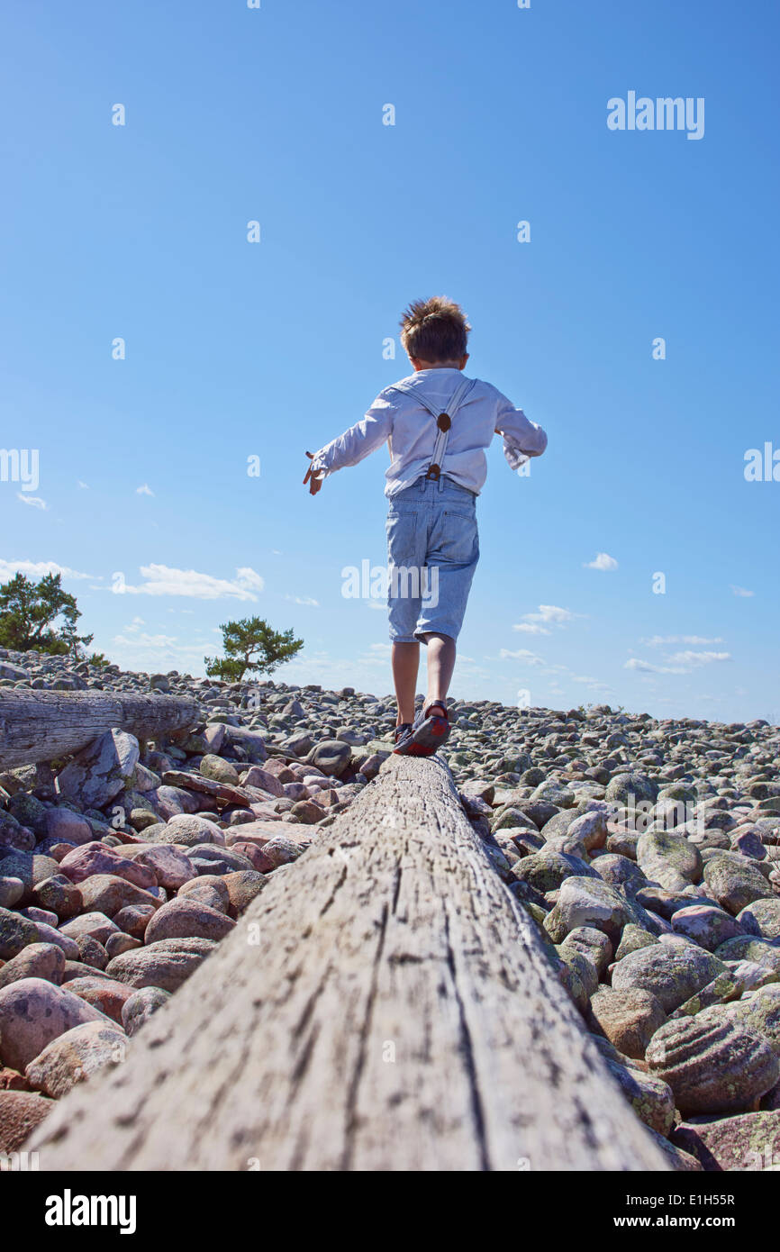 Lad on beach hi-res stock photography and images - Alamy