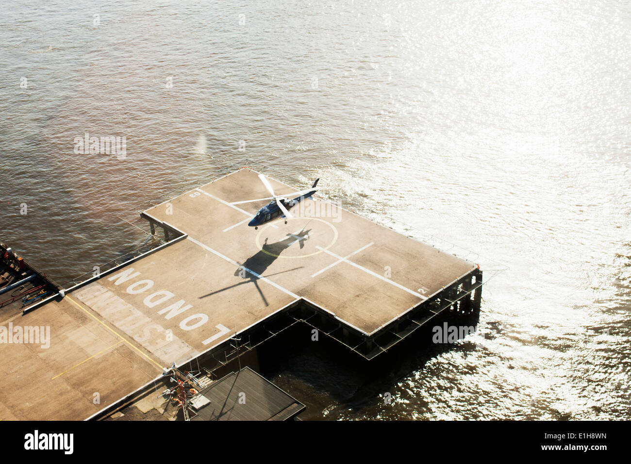 Landing Platform Helicopter Stock Photos & Landing Platform Helicopter ...
