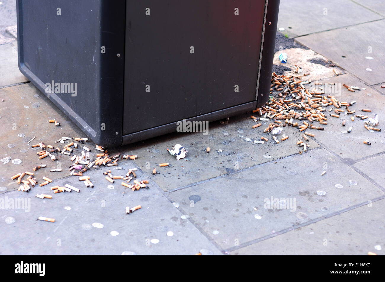 Cigarettes garbage hi-res stock photography and images - Alamy