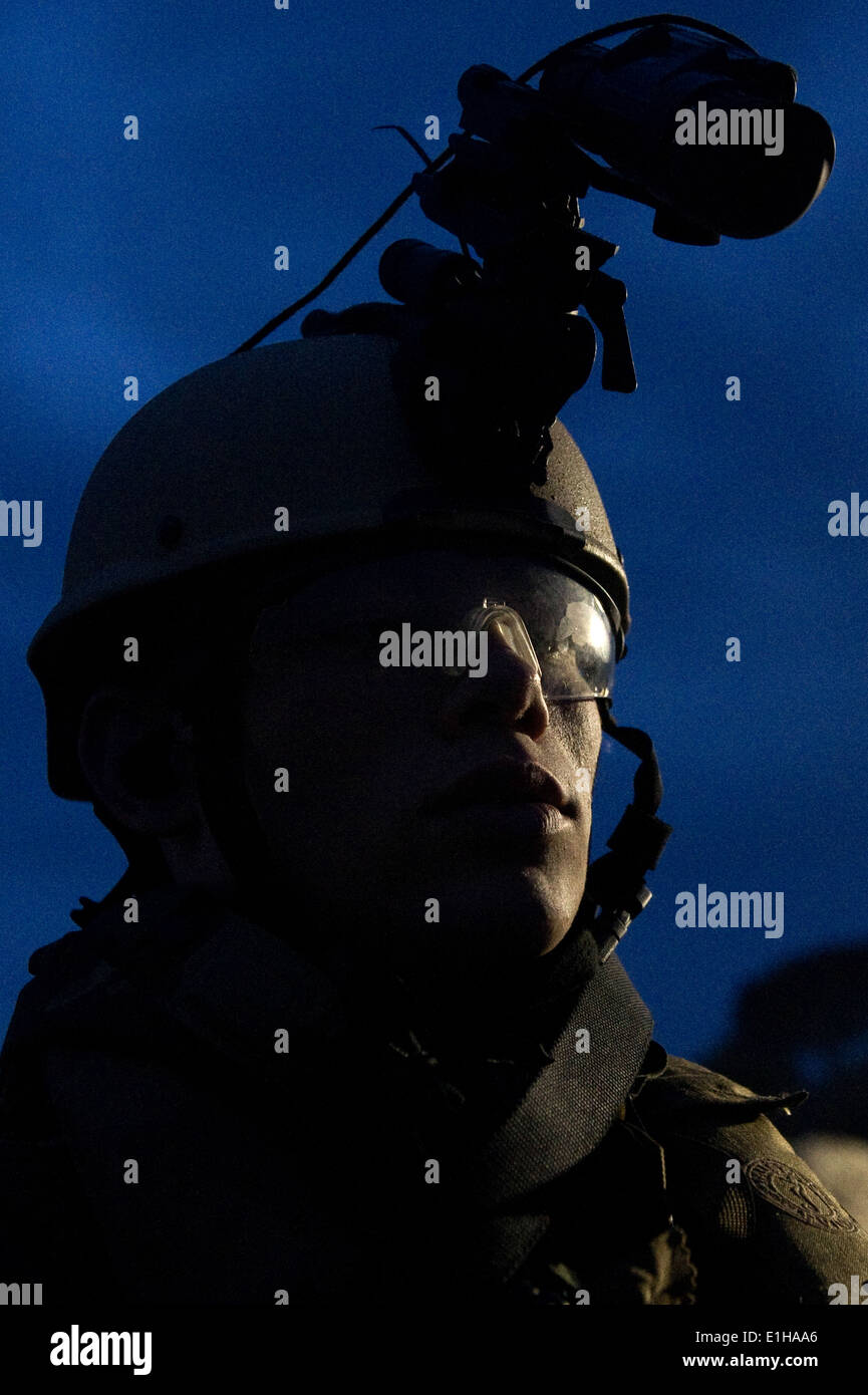 U s navy operations specialist 3rd class austin carter hi-res stock ...