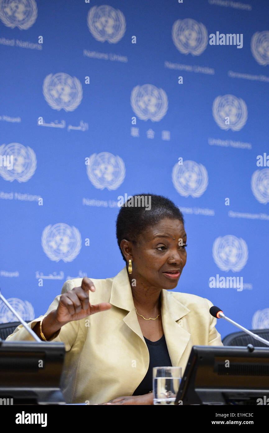 Valerie amos hi-res stock photography and images - Alamy