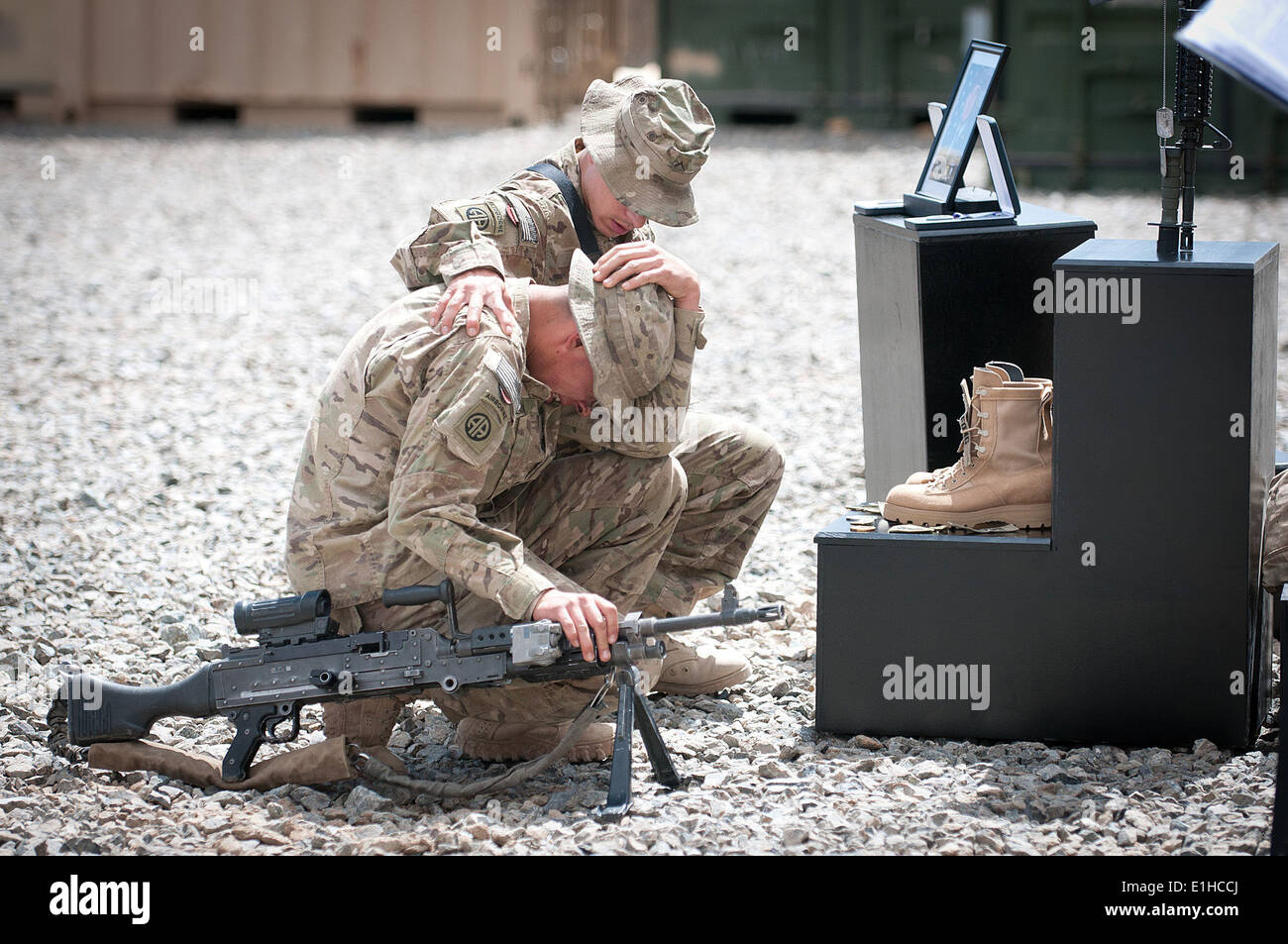 Paratroopers with the 82nd Airborne Division's 1st Brigade Combat Team ...