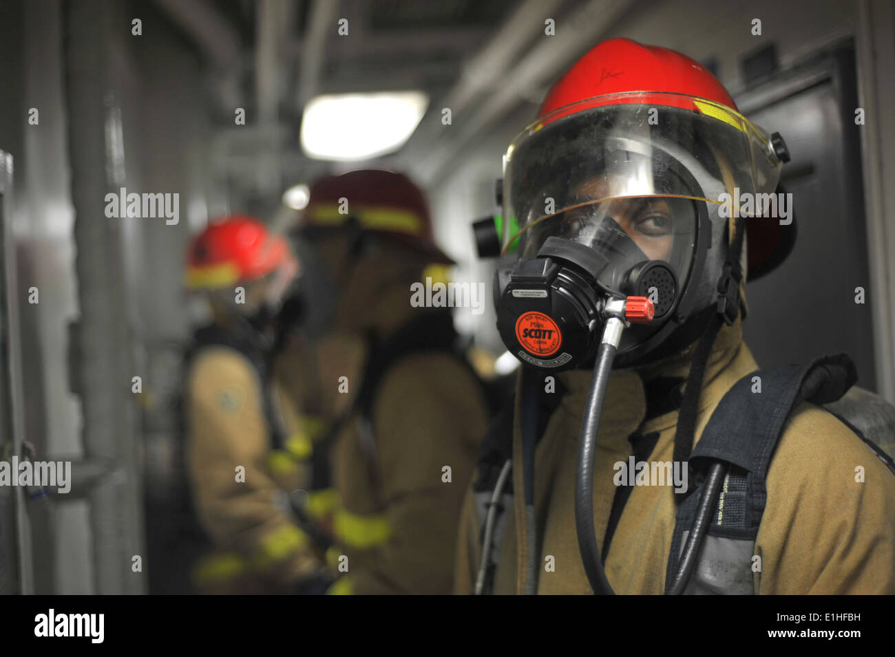 U s navy logistics specialist 1st hi-res stock photography and images ...