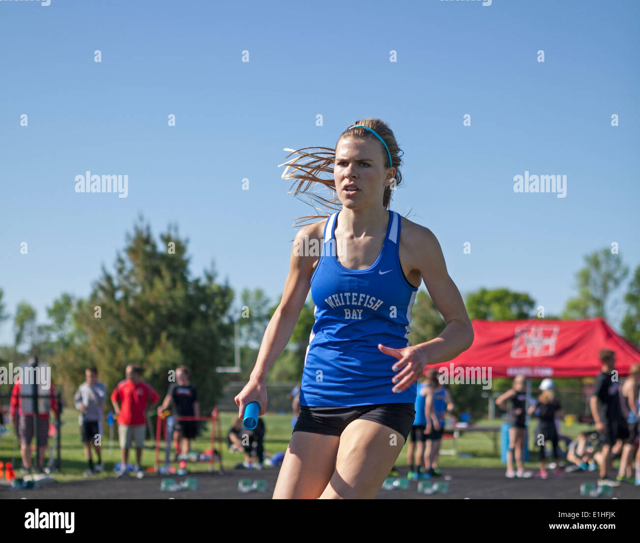 High school girl athlete running hi-res stock photography and images ...