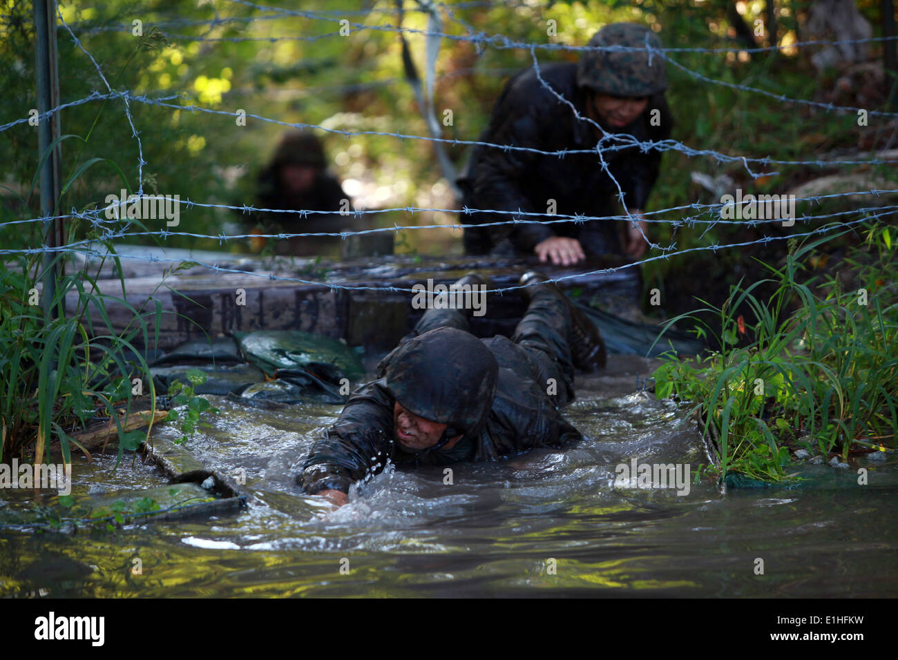 Marines with combat logistics regiment 27 hi-res stock photography and ...