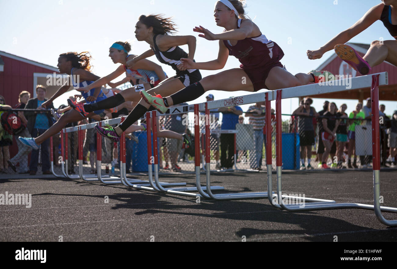 Hurdlers hi-res stock photography and images - Alamy