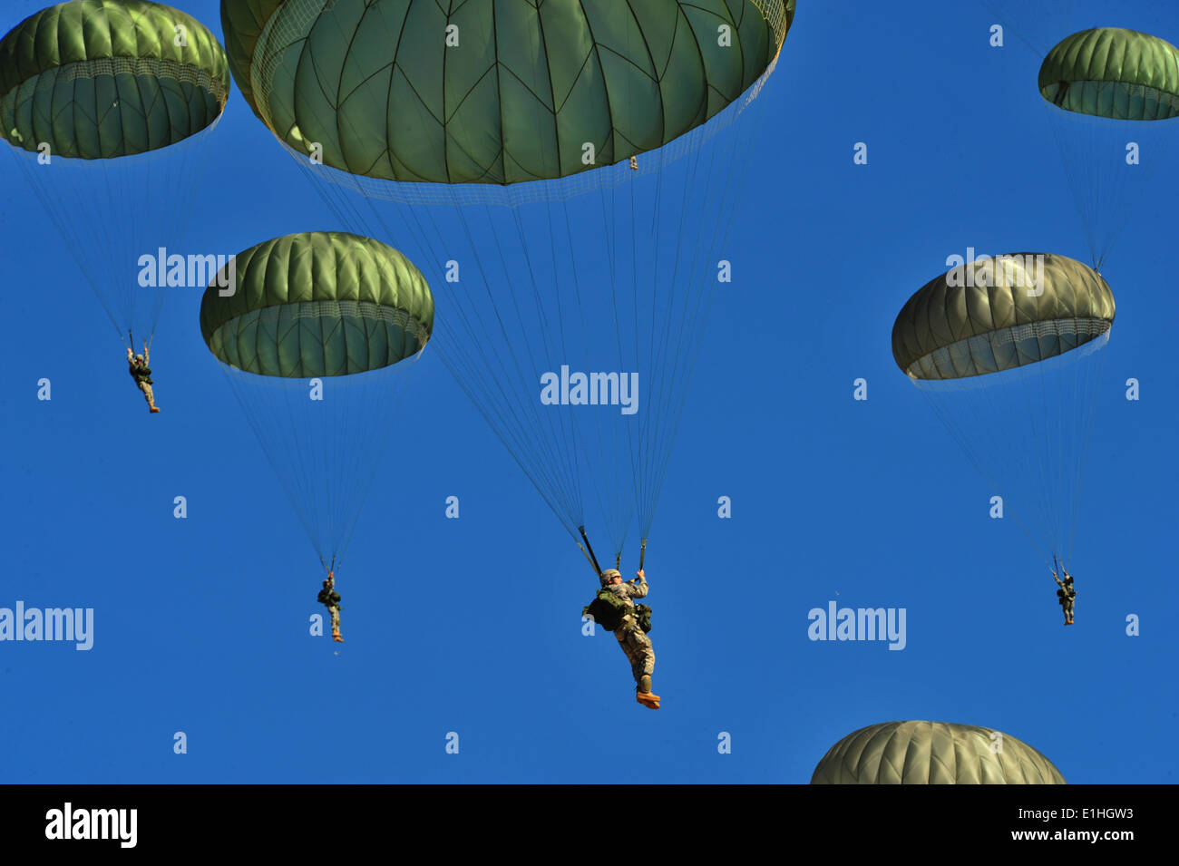 82nd airborne division personnel hi-res stock photography and images ...