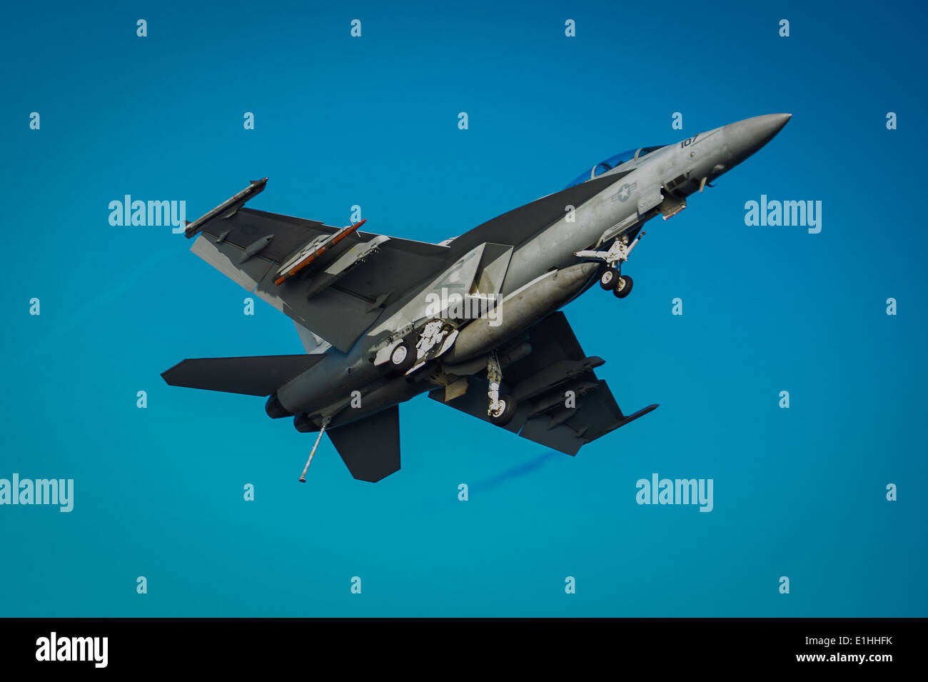 A U.S. Navy F/A-18F Super Hornet aircraft assigned to Strike Fighter ...