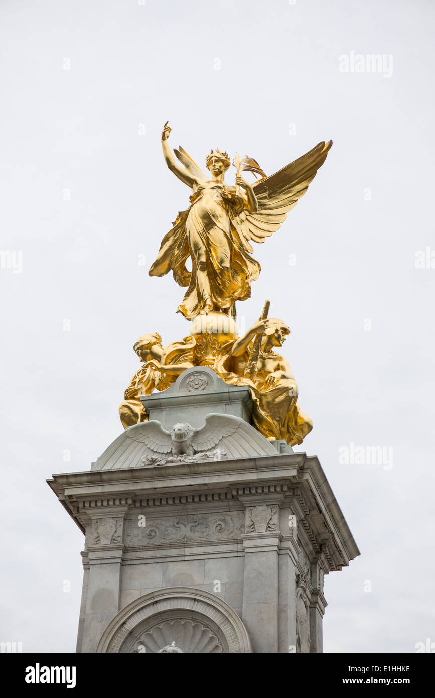 Queen Victoria Memorial, London Stock Photo - Alamy