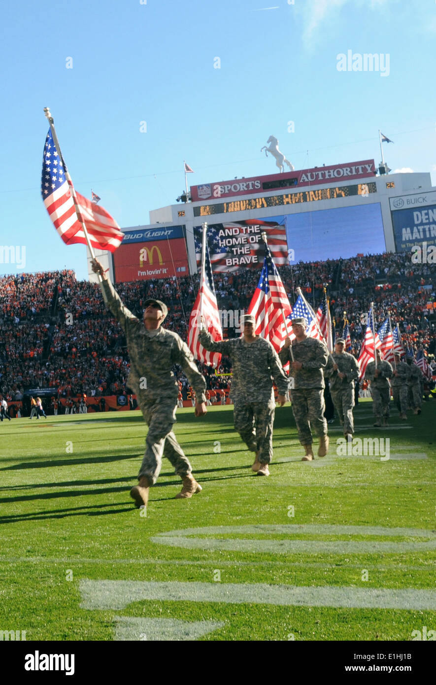 2nd brigade combat team 4th infantry division hi-res stock photography ...