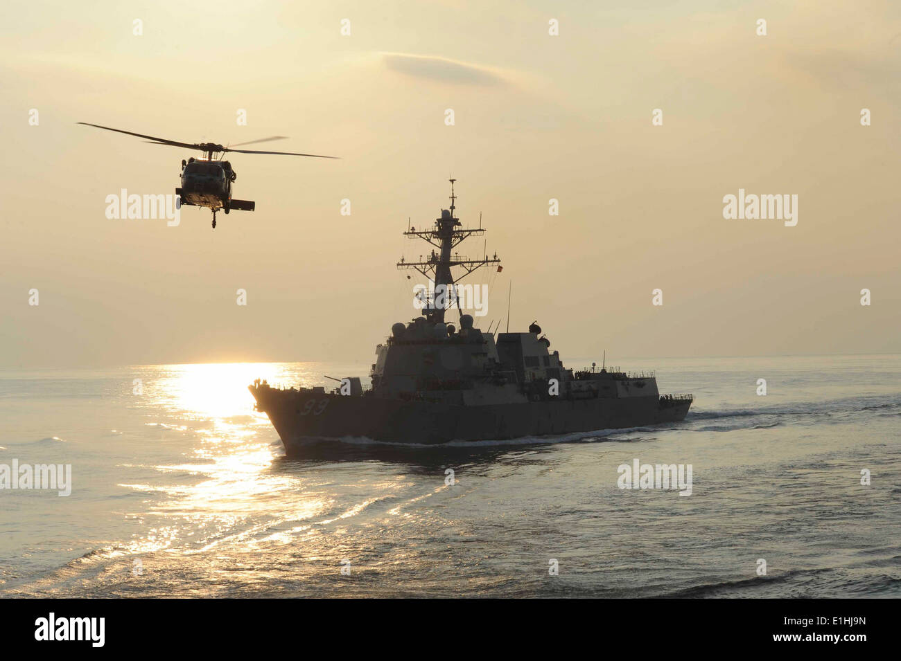 A U.S. Navy MH-60S Knighthawk helicopter assigned to Helicopter Sea ...