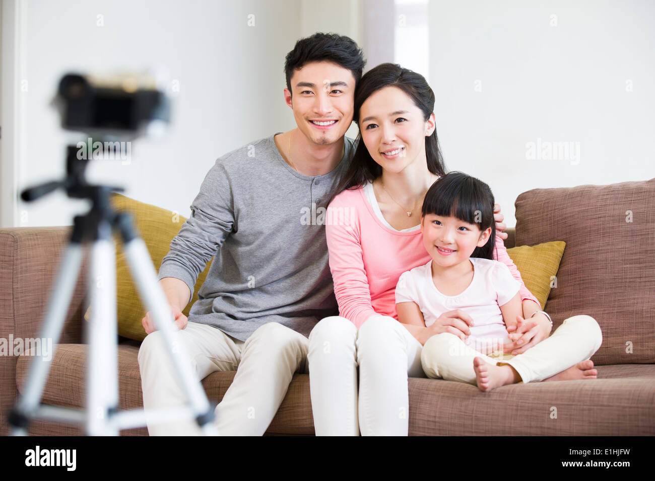 Family taking photos hi-res stock photography and images - Alamy