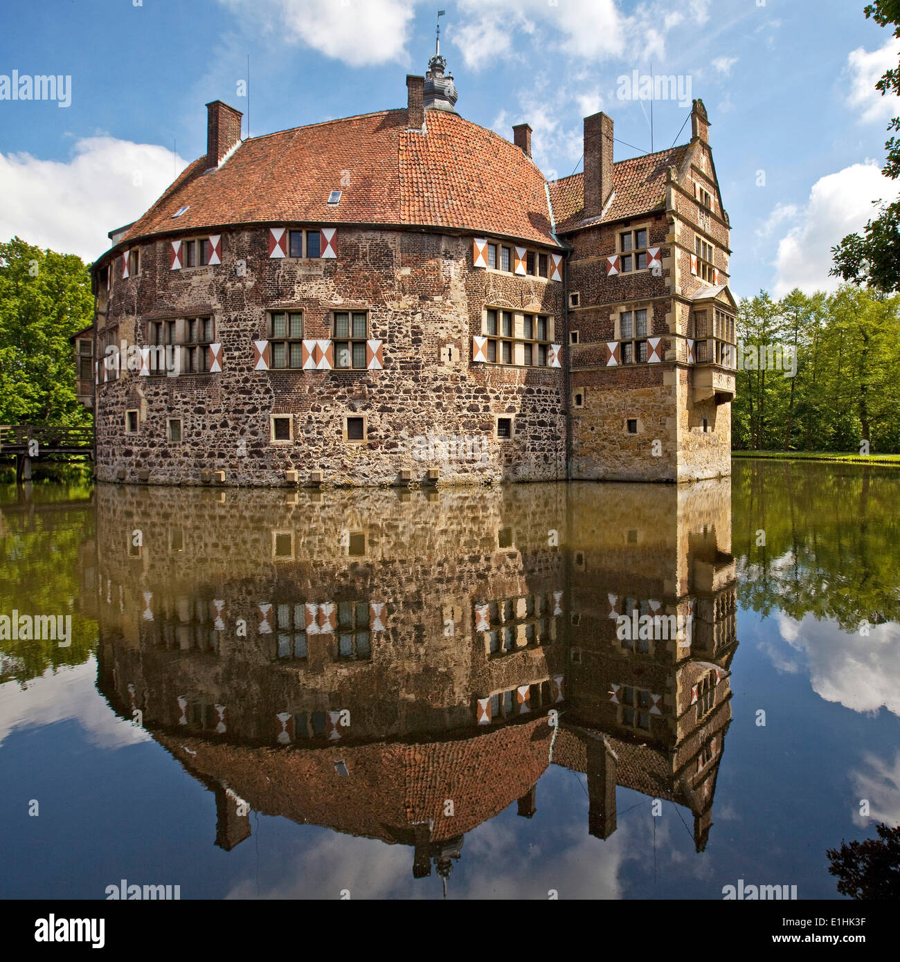 Water castle burg vischering germany hi-res stock photography and ...
