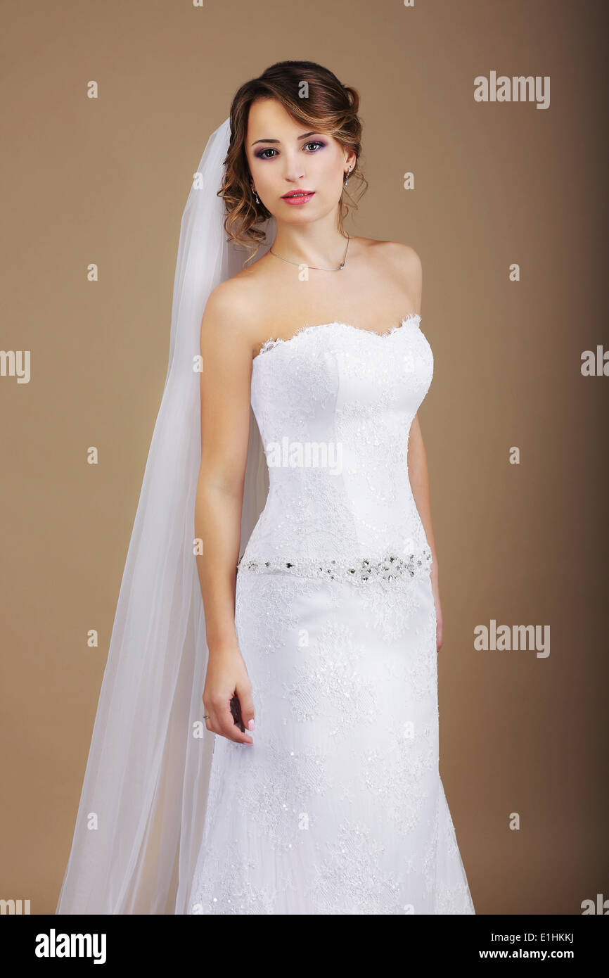 Teen bride hi-res stock photography and images - Alamy