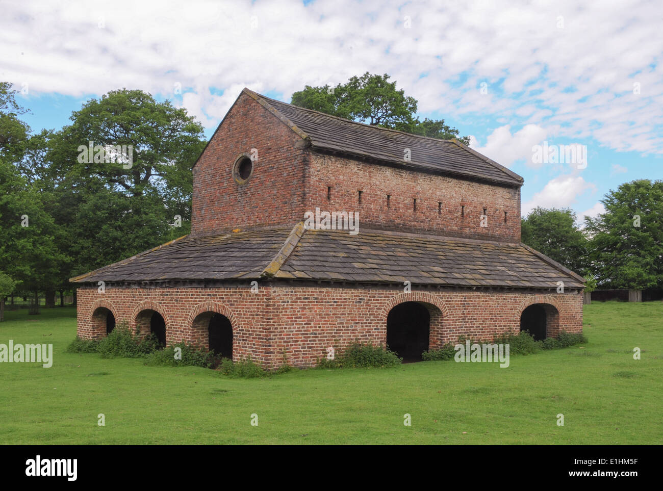 Victorian barn hi-res stock photography and images - Alamy