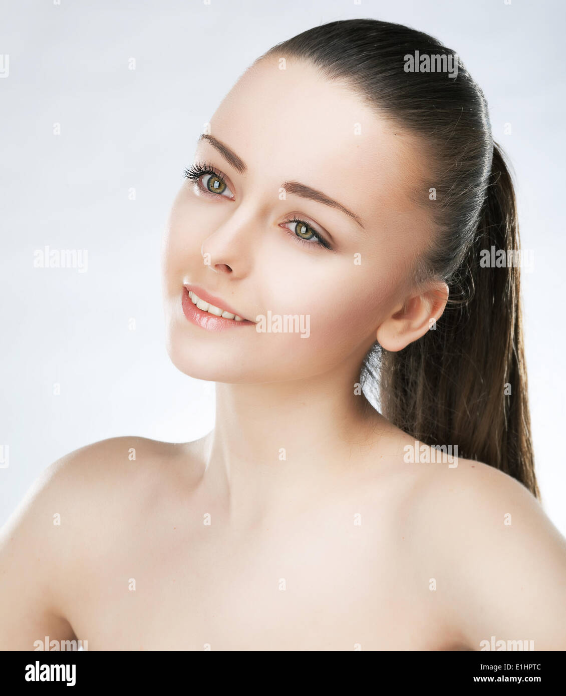 Beauty portrait of lovely girl fashion model with natural soft make-up ...