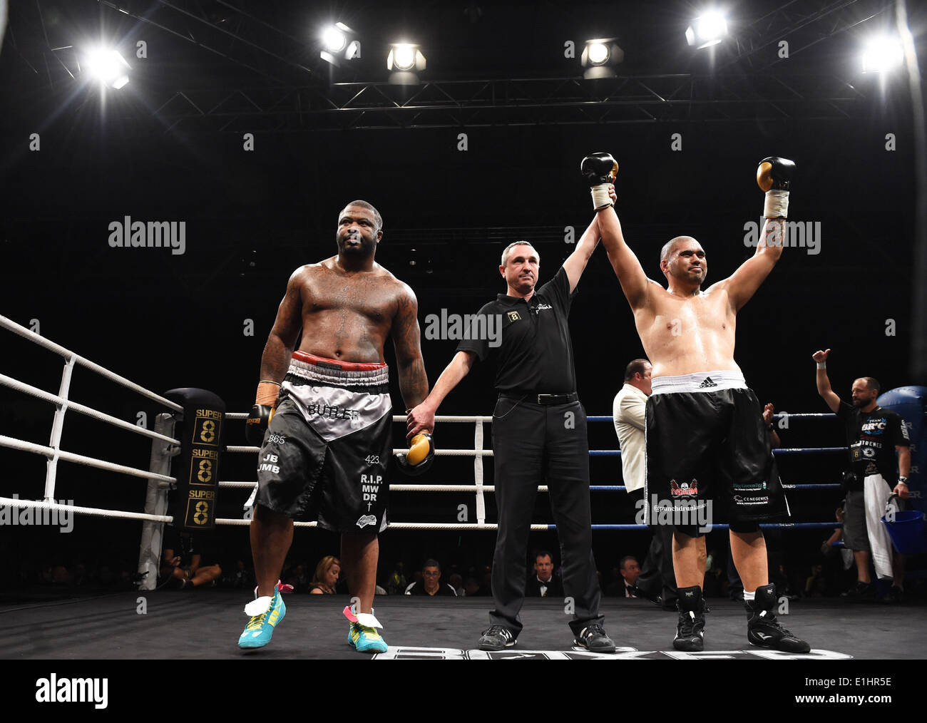 04.06.2014, Auckland, New Zealand. Brice Ritani-Coe (NZ) v Alonzo ...