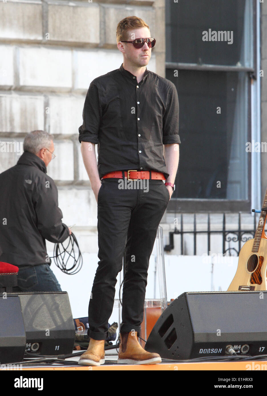 Lead Singer Kaiser Chiefs High Resolution Stock Photography and Images ...