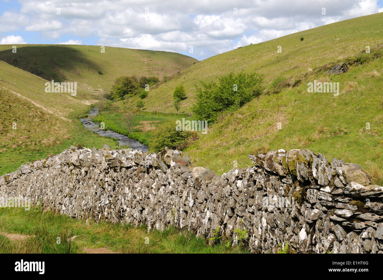 Devon dry stone walls hi-res stock photography and images - Alamy