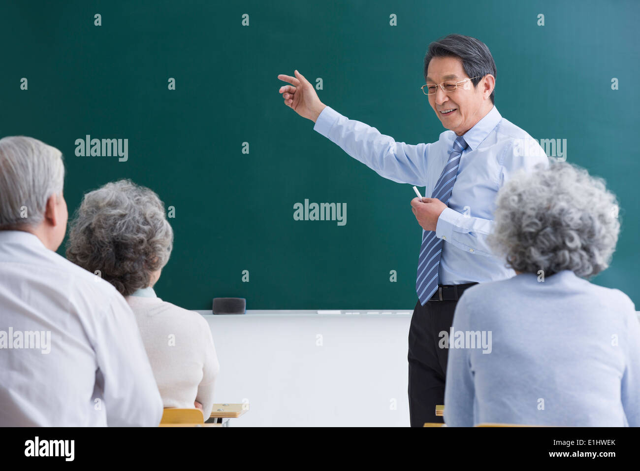 Active learning adults hi-res stock photography and images - Alamy