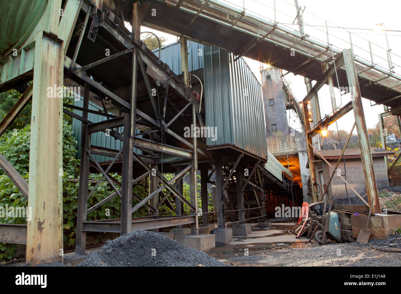 coal mining deep wise virginia appalachia appalachian Stock Photo - Alamy