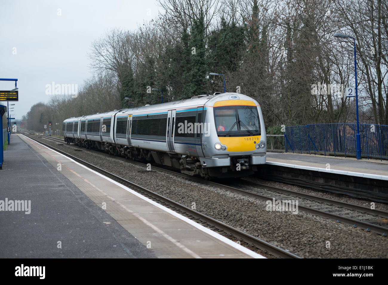 Class 168 train hi-res stock photography and images - Alamy