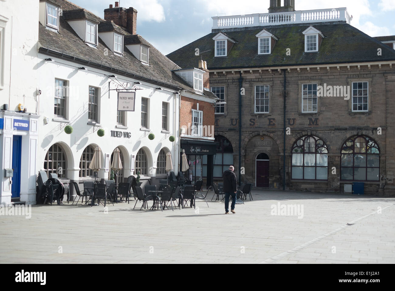 Warwick market place hi-res stock photography and images - Alamy