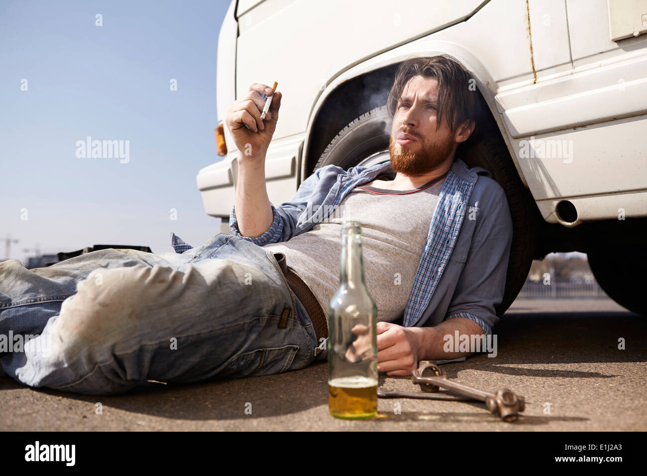 Man smoking car hi-res stock photography and images - Alamy