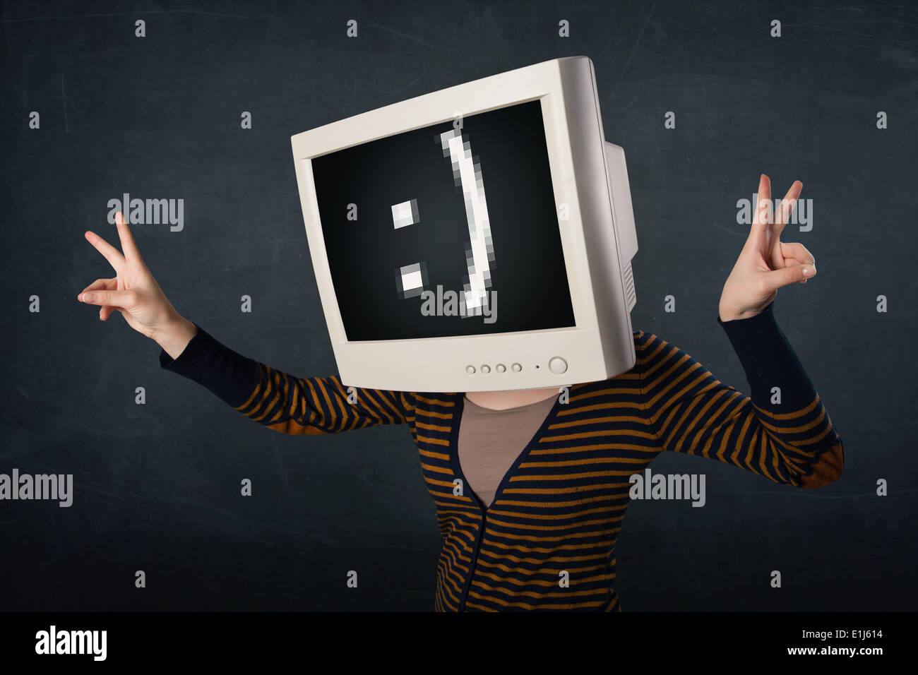 Funny girl with a monitor box on her head and a smiley face Stock Photo ...