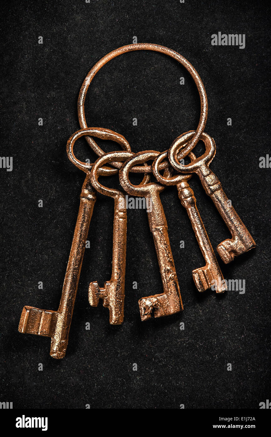 Antique house keys hi-res stock photography and images - Alamy