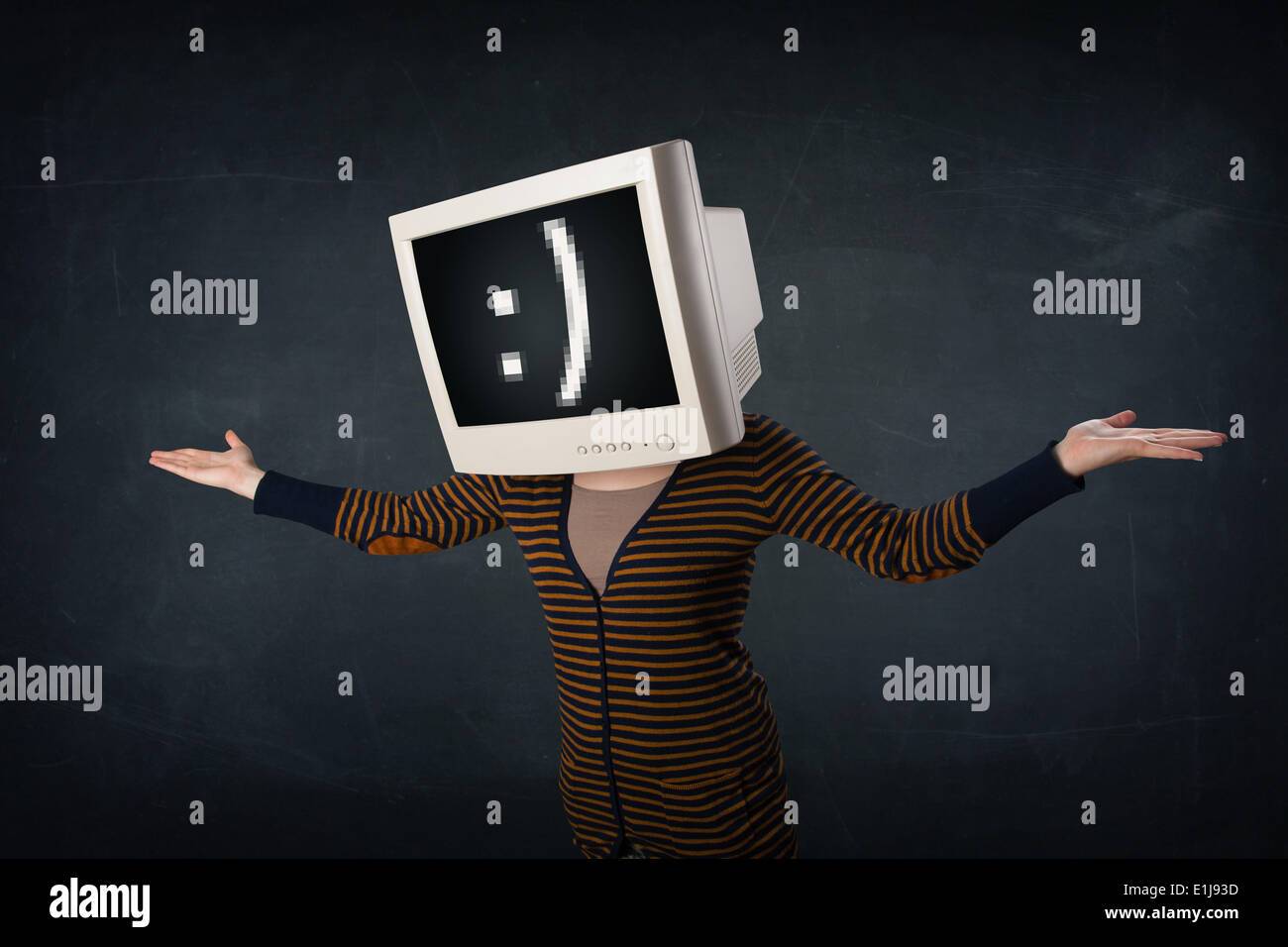 Funny girl with a monitor box on her head and a smiley face Stock Photo ...