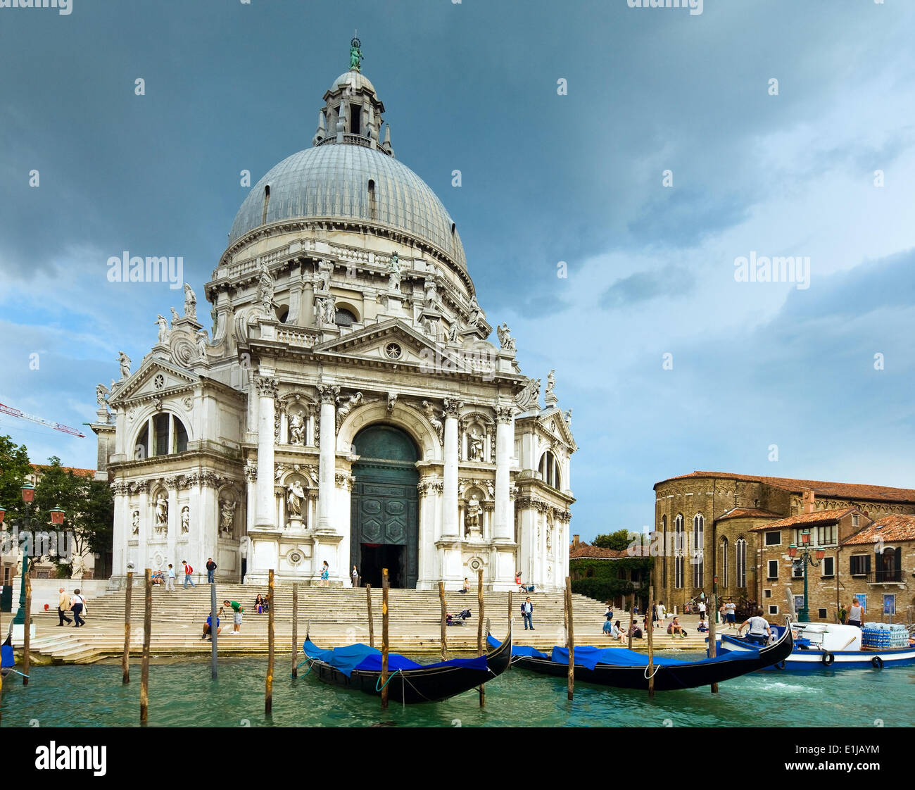 Evening sight scene hi-res stock photography and images - Alamy