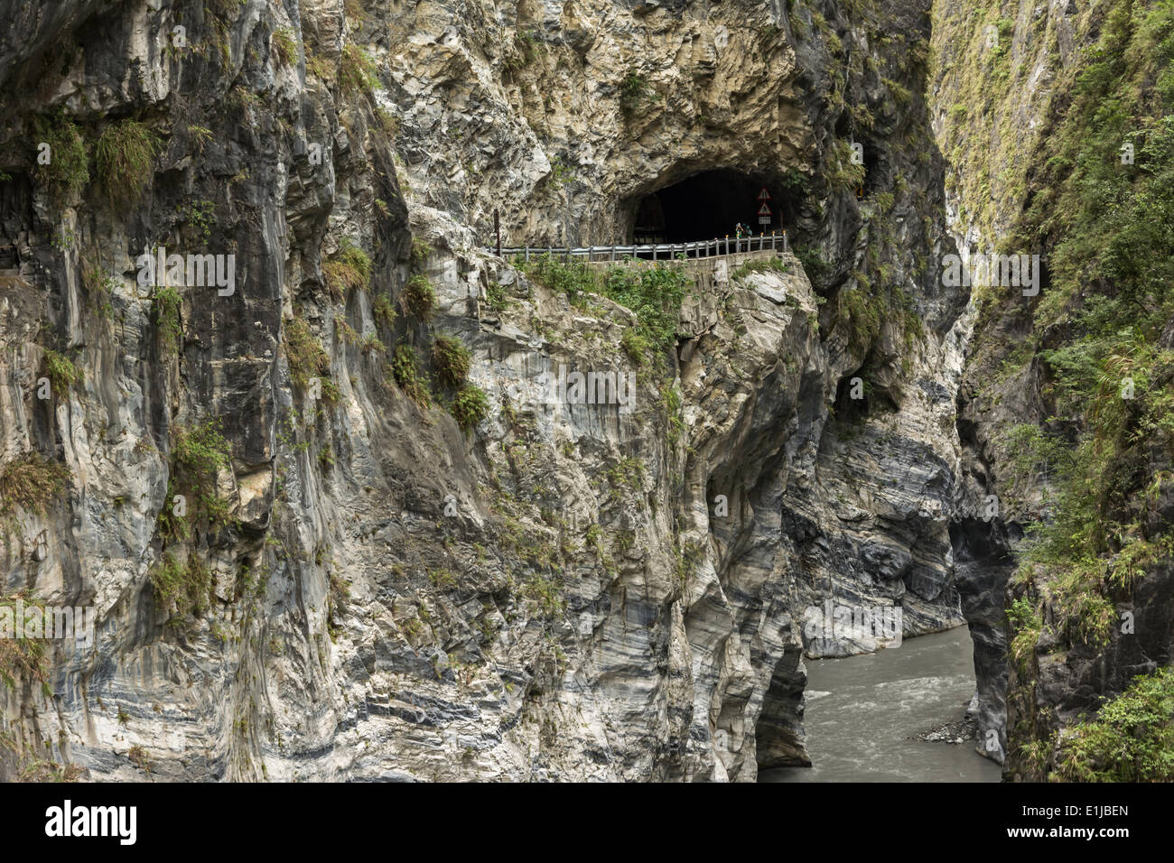 Taroko national park waterfall hi-res stock photography and images - Alamy