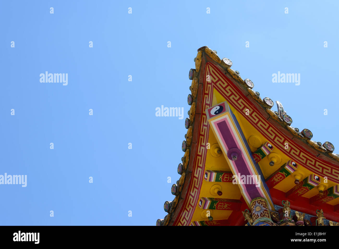 Chinese temple roof Stock Photo - Alamy