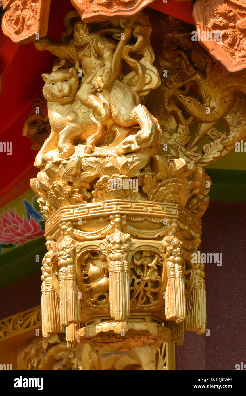 Traditional golden lantern Stock Photo - Alamy