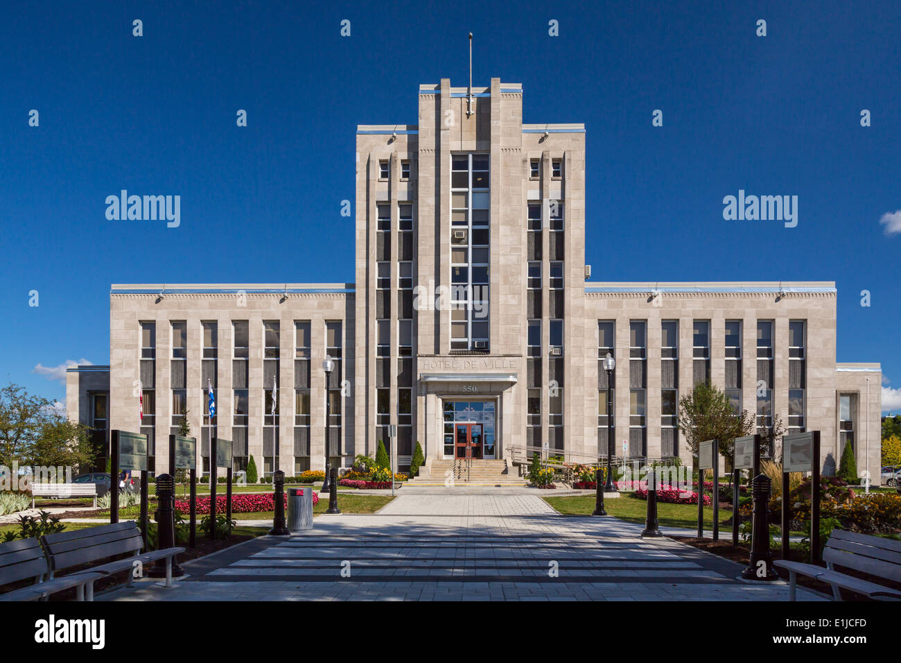 Quebec city hall hi-res stock photography and images - Alamy