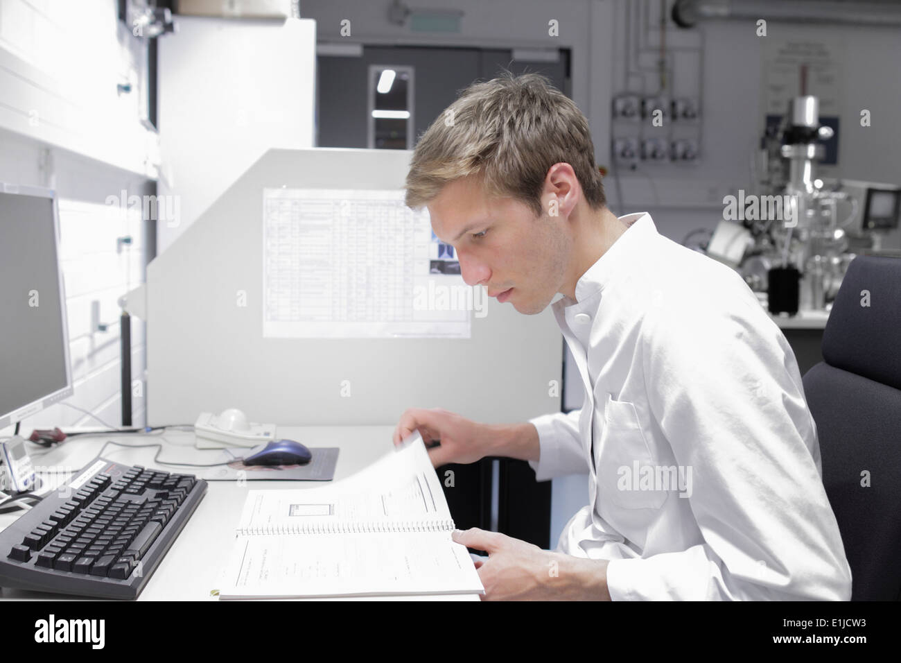 Reading accuracy hi-res stock photography and images - Alamy