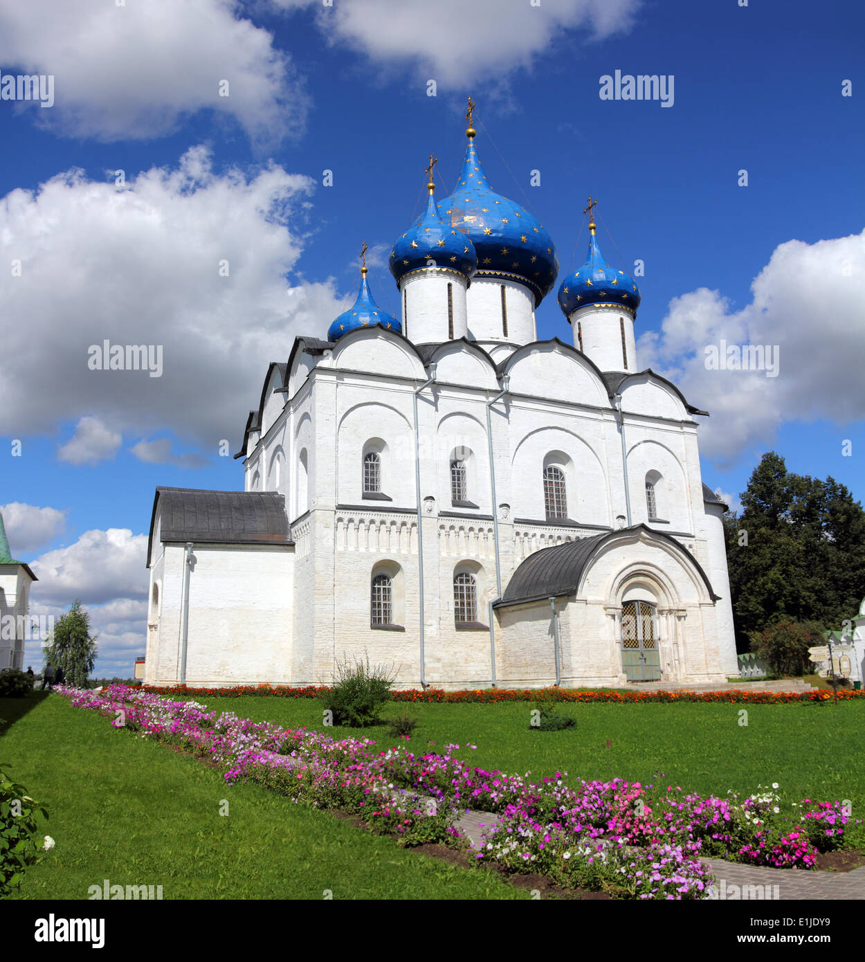 Nativity orthodox cathedral golden hi-res stock photography and images ...