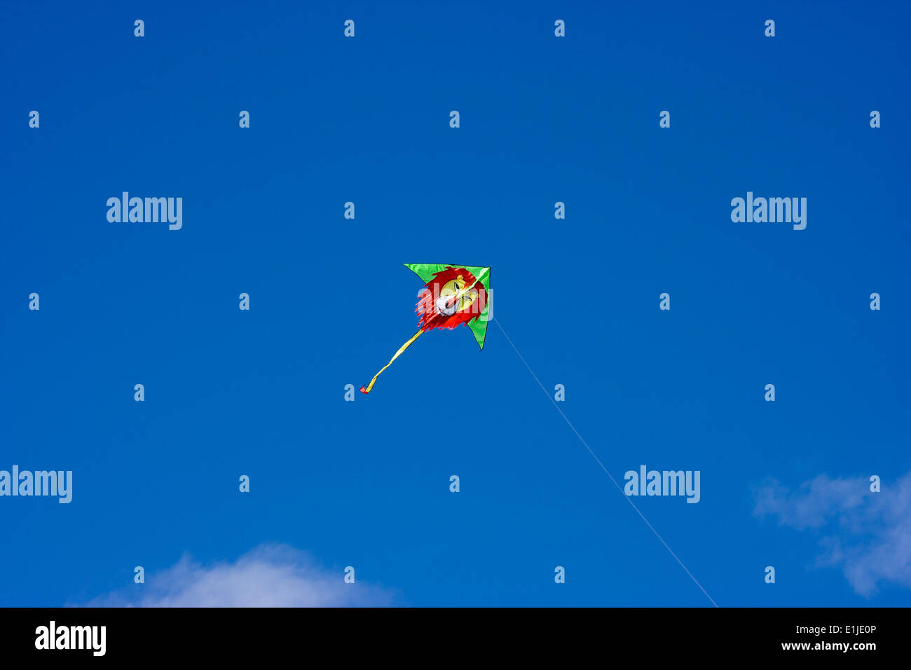 Cloud kite shape hi-res stock photography and images - Alamy