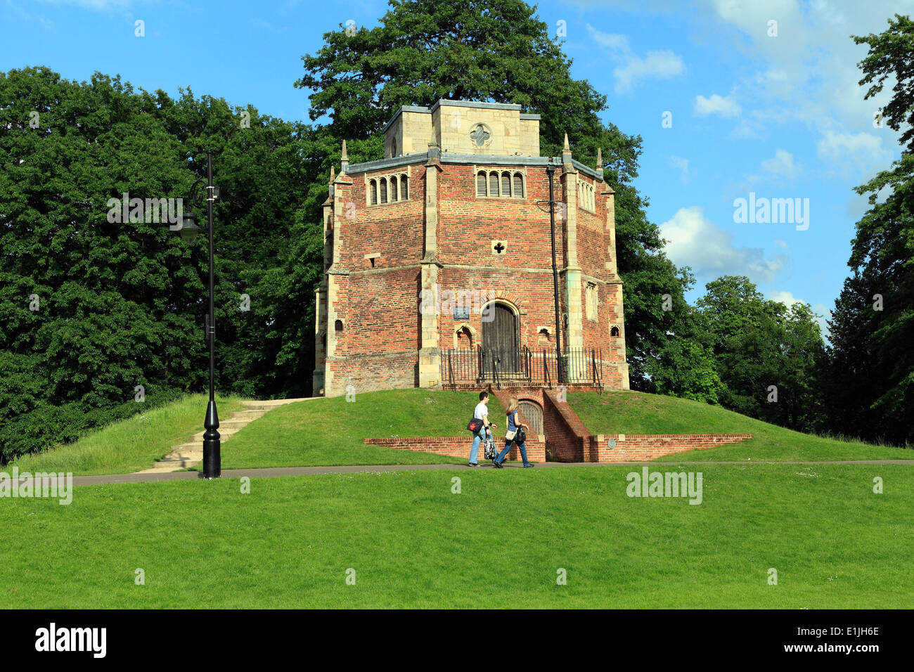 Red Mount Chapel, Kings Lynn, medieval Pilgrims Chapel, 1485, Norfolk ...