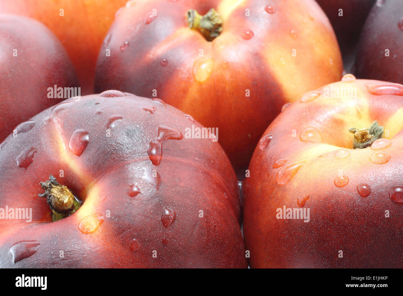 Nectarines with leaf hi-res stock photography and images - Alamy