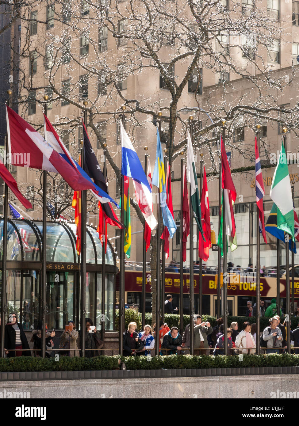 Rockefeller Center Plaza, NYC Stock Photo - Alamy