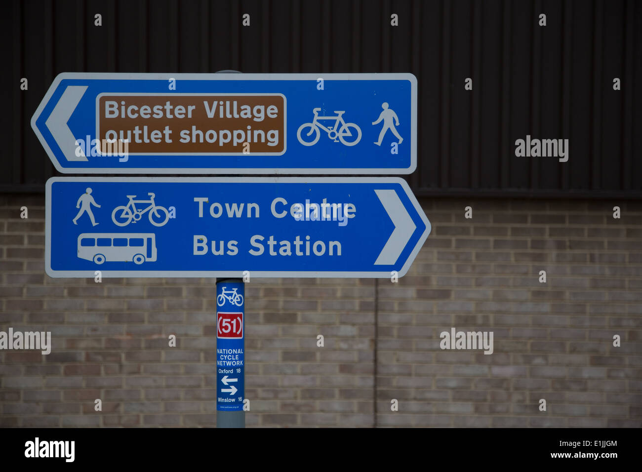Bicester station hi-res stock photography and images - Alamy