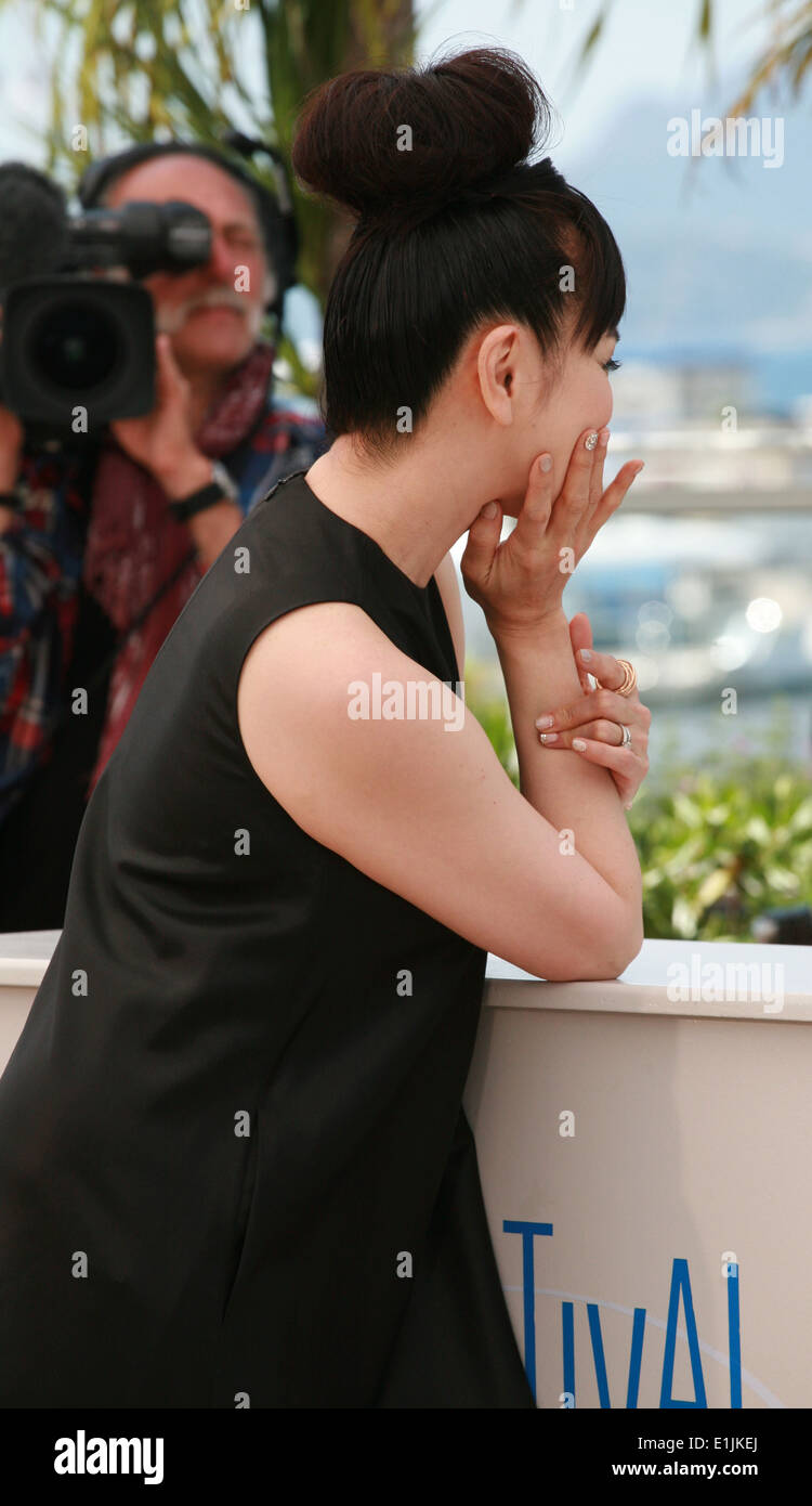 Miyuki matsuda hi-res stock photography and images - Alamy