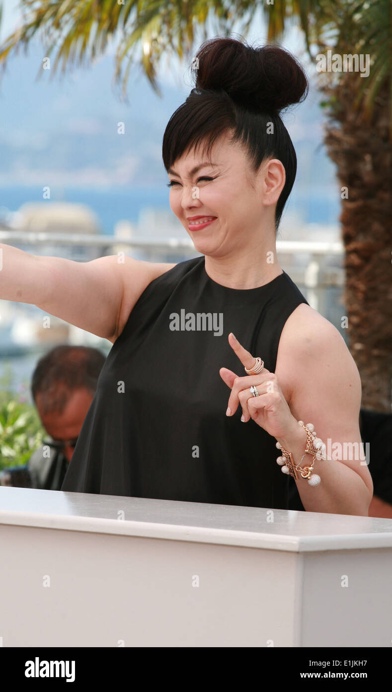 Miyuki matsuda hi-res stock photography and images - Alamy