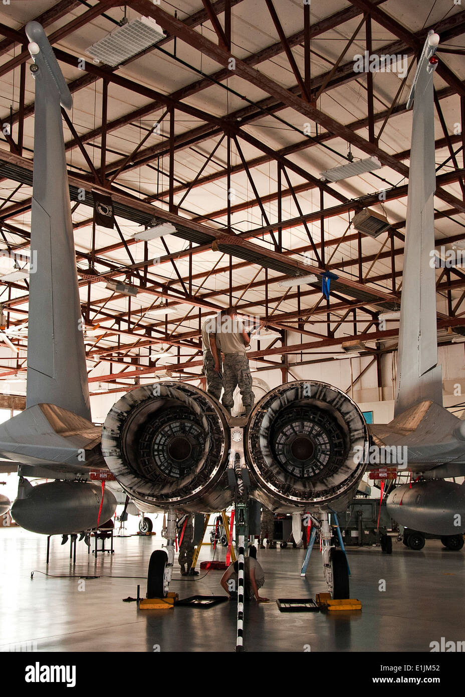 U s air force airmen 1st class ryan dirks christopher pritchett hi-res ...