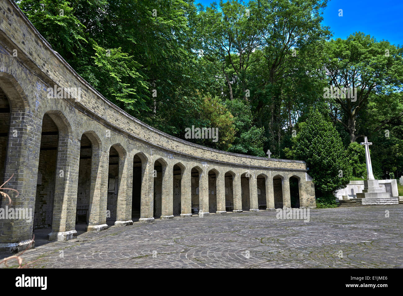Highgate Cemetery London Stock Photo - Alamy