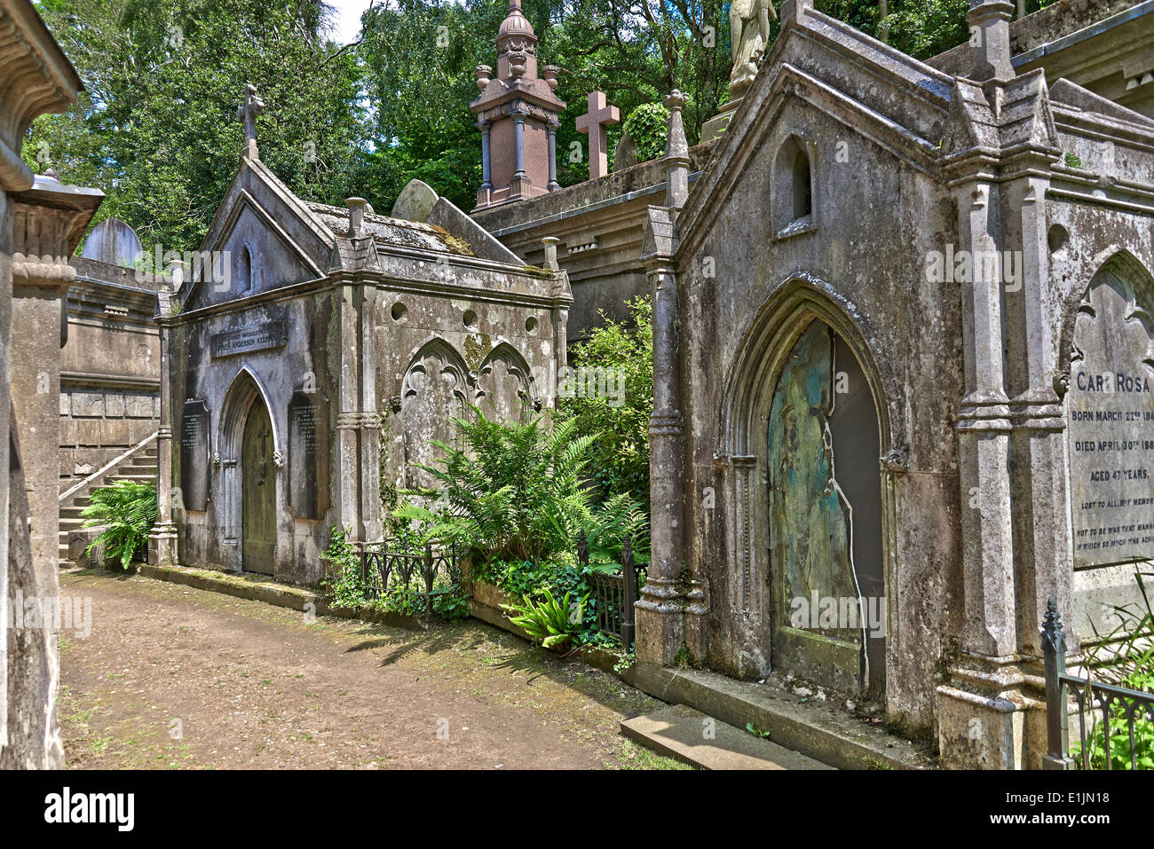 Highgate Cemetery London Stock Photo - Alamy