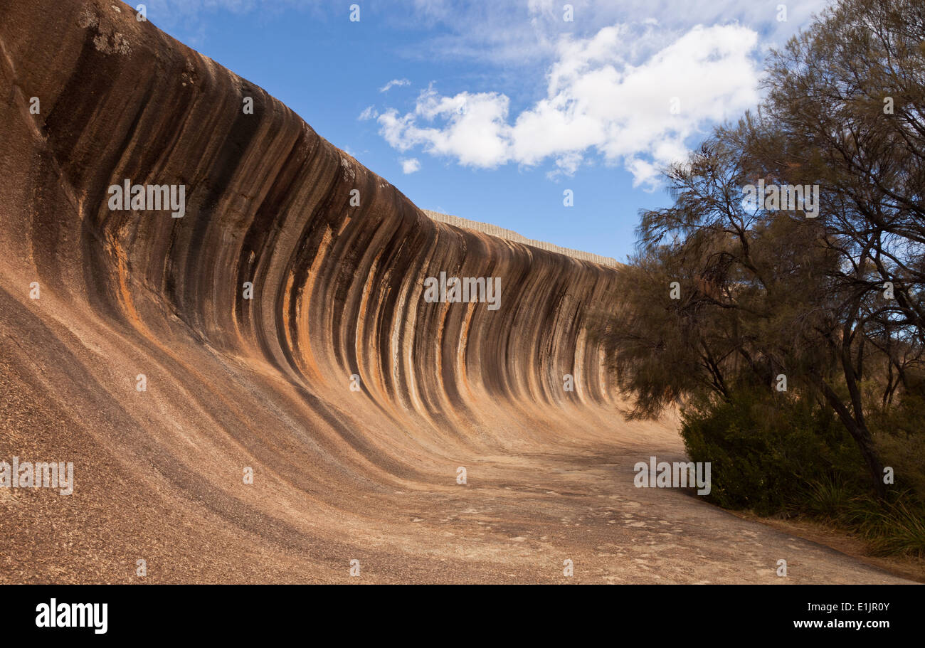 Wave Rock near Hyden in Western Australia Stock Photo - Alamy