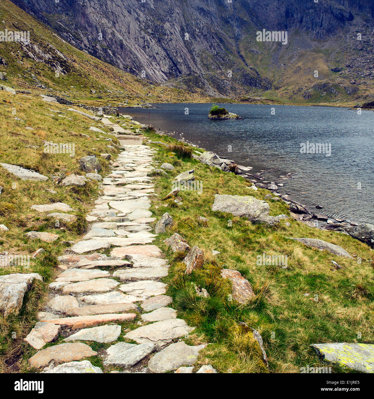 Llyn Idwal with well maintained footpath in Snowdonia National Park ...